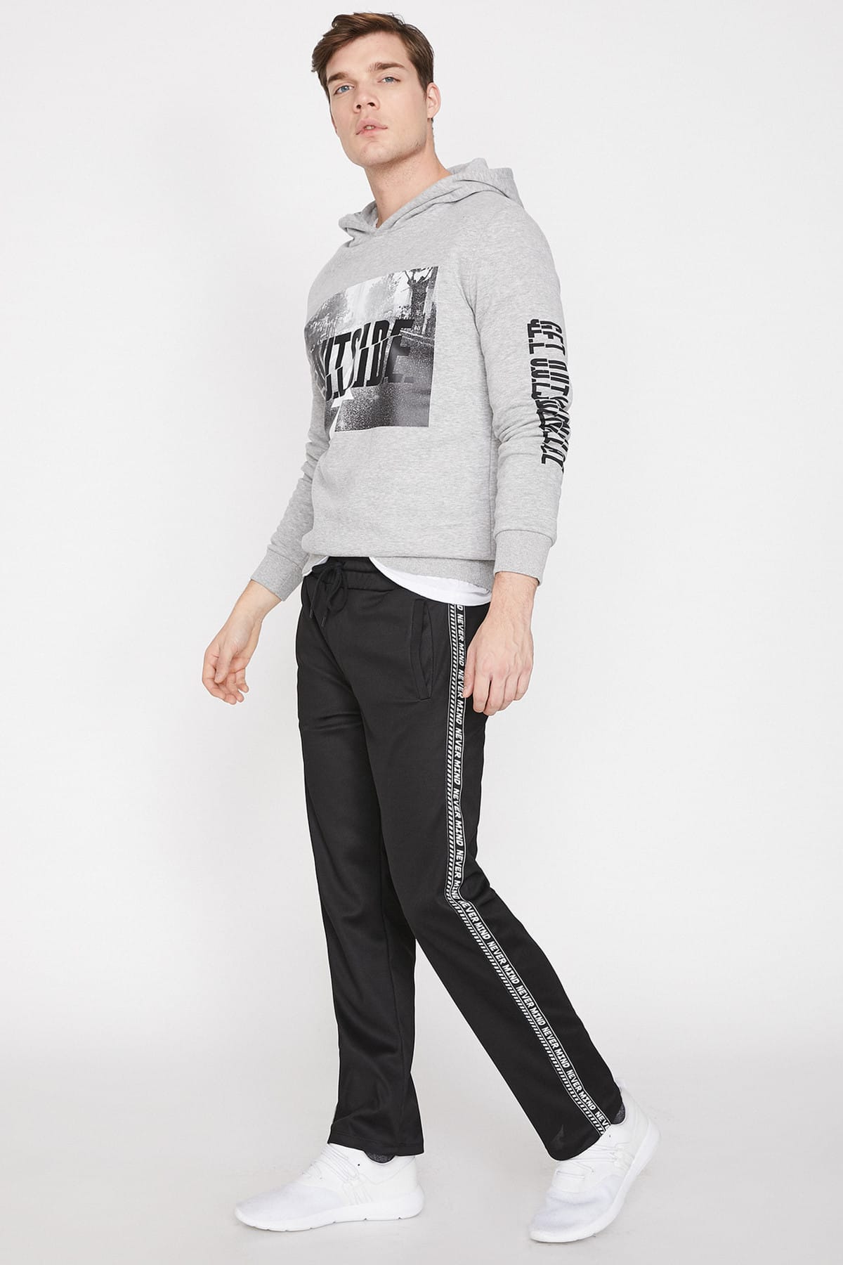 Koton Men's Black Normal Waist Pocket Detailed and Printed Sweatpants