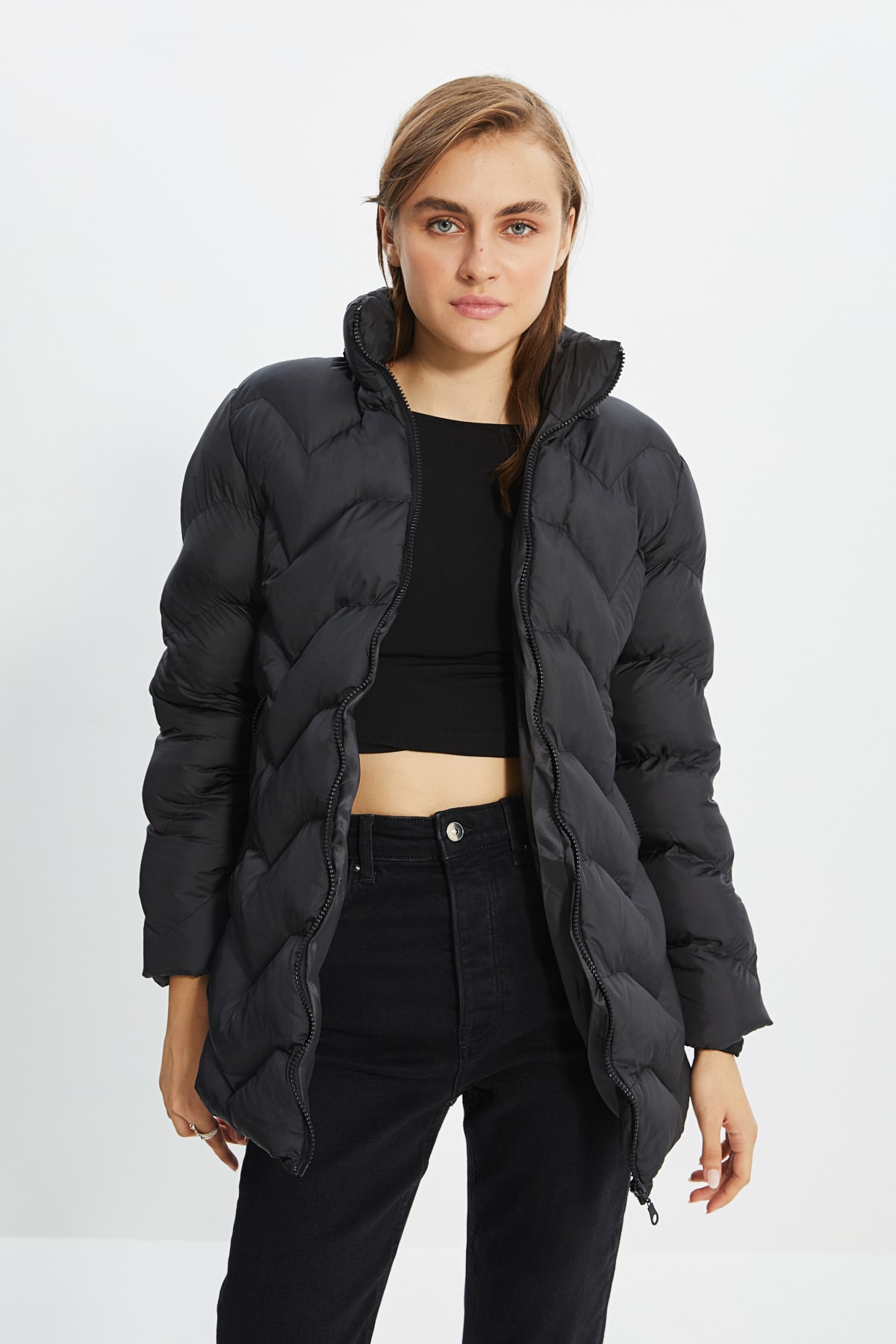 Trendyol Black Inflatable Coat with a Detachable Hood