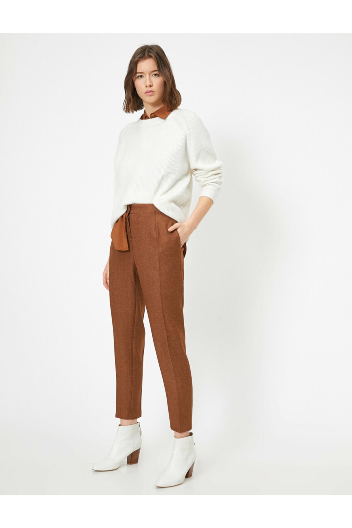 Koton Women's Brown Normal Waist Pleated Carrot Trousers