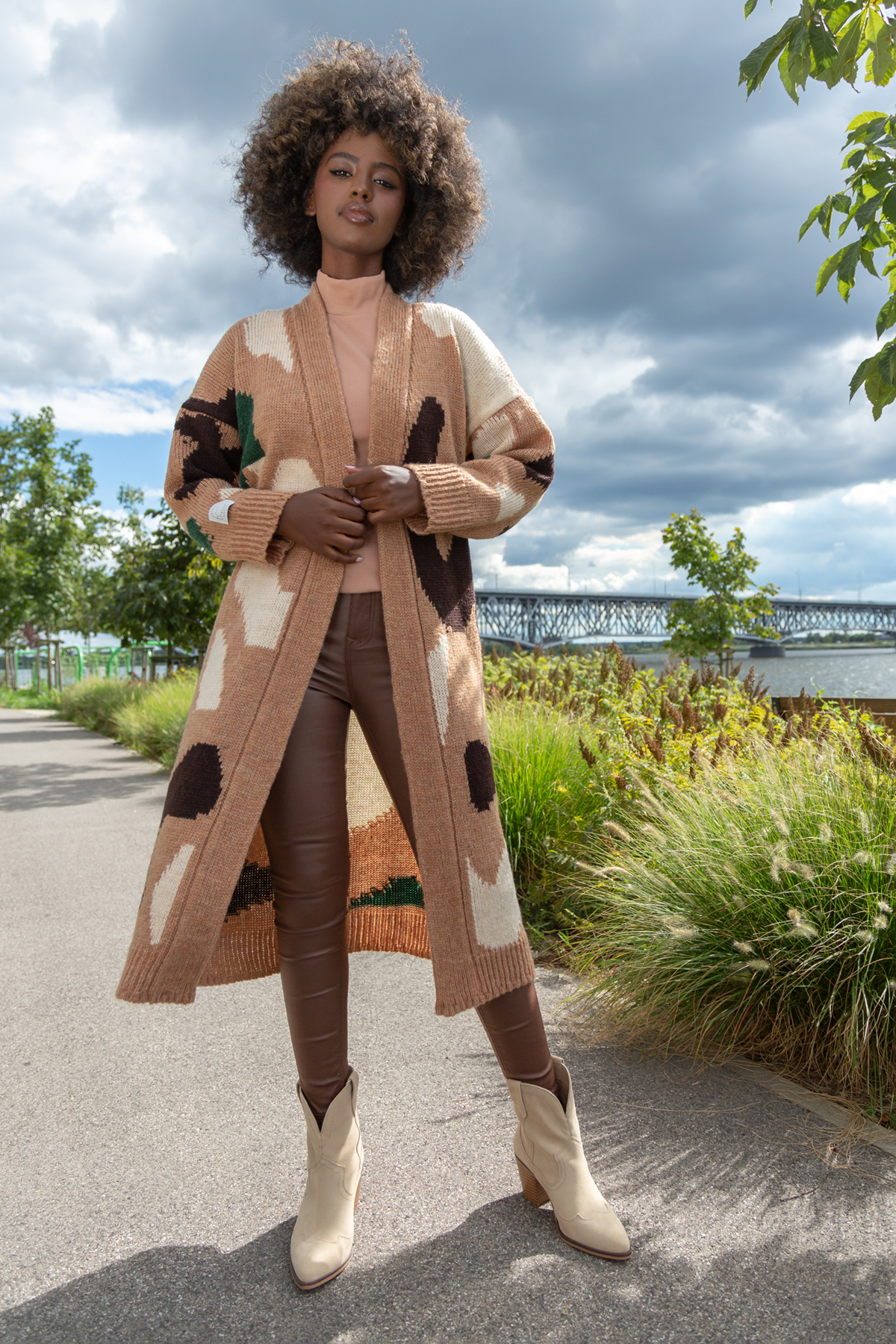 Fobya Woman's Cardigan F1510