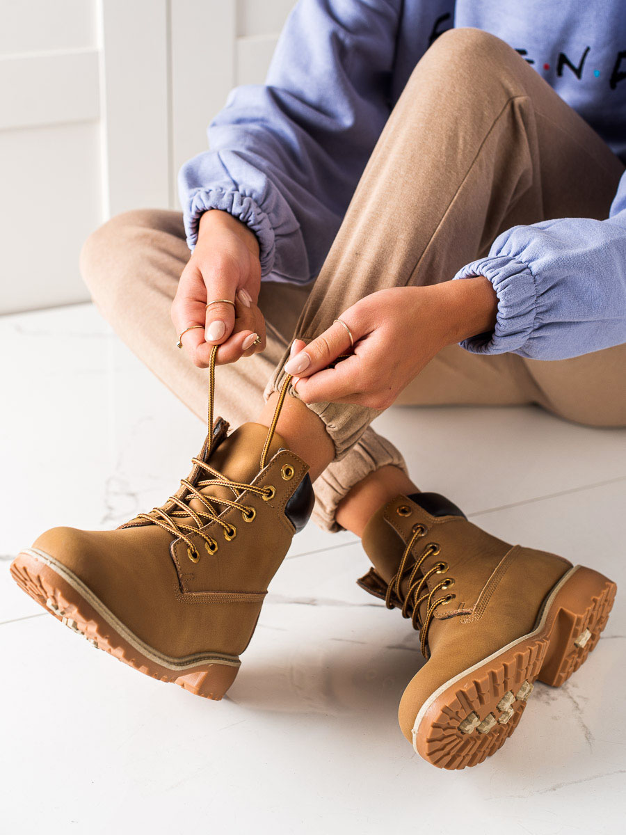 DIAMANTIQUE CLASSIC BROWN TRAPPERS