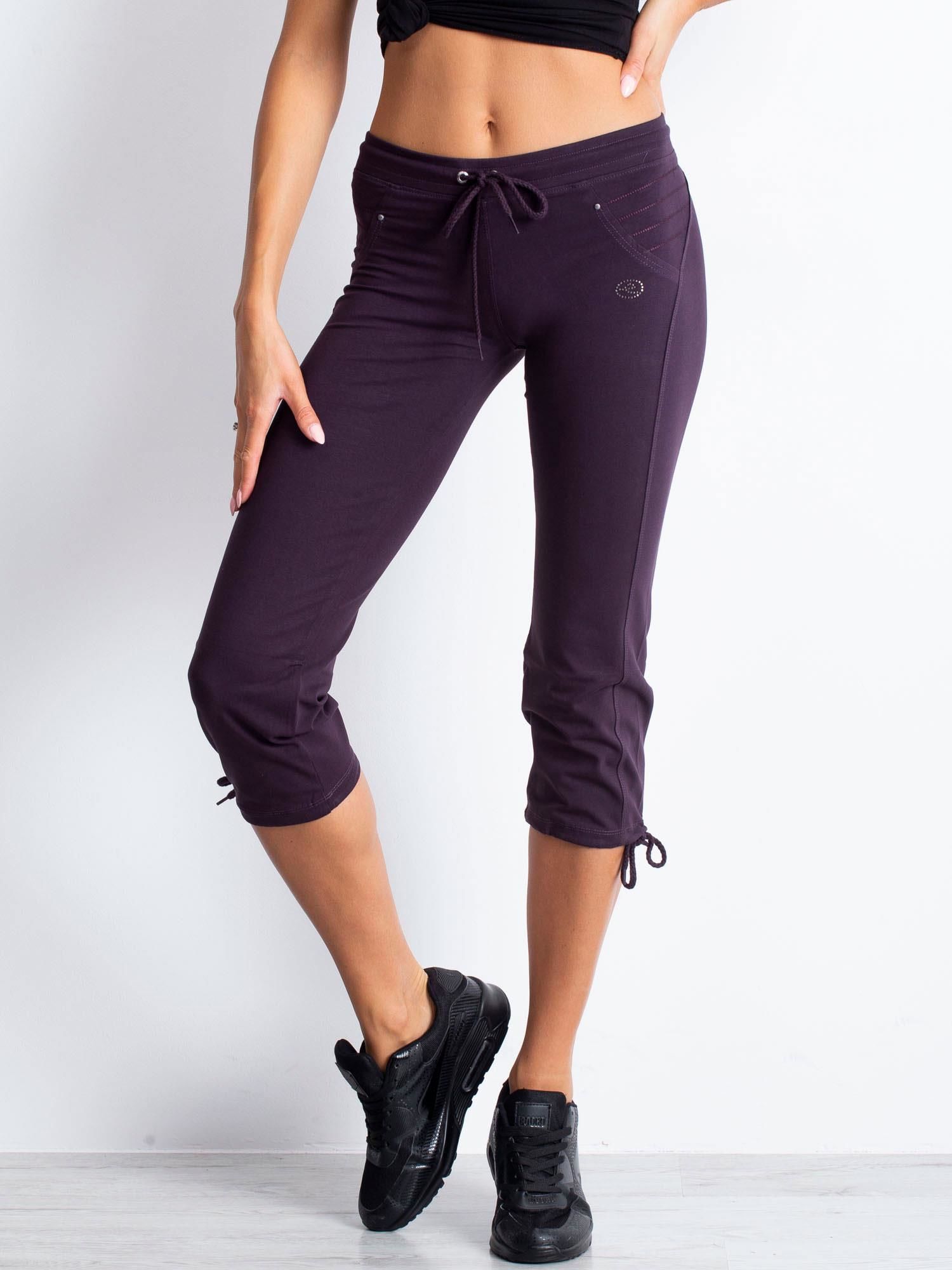 Pantaloni de trening Capri violet închis pentru femei cu pietre