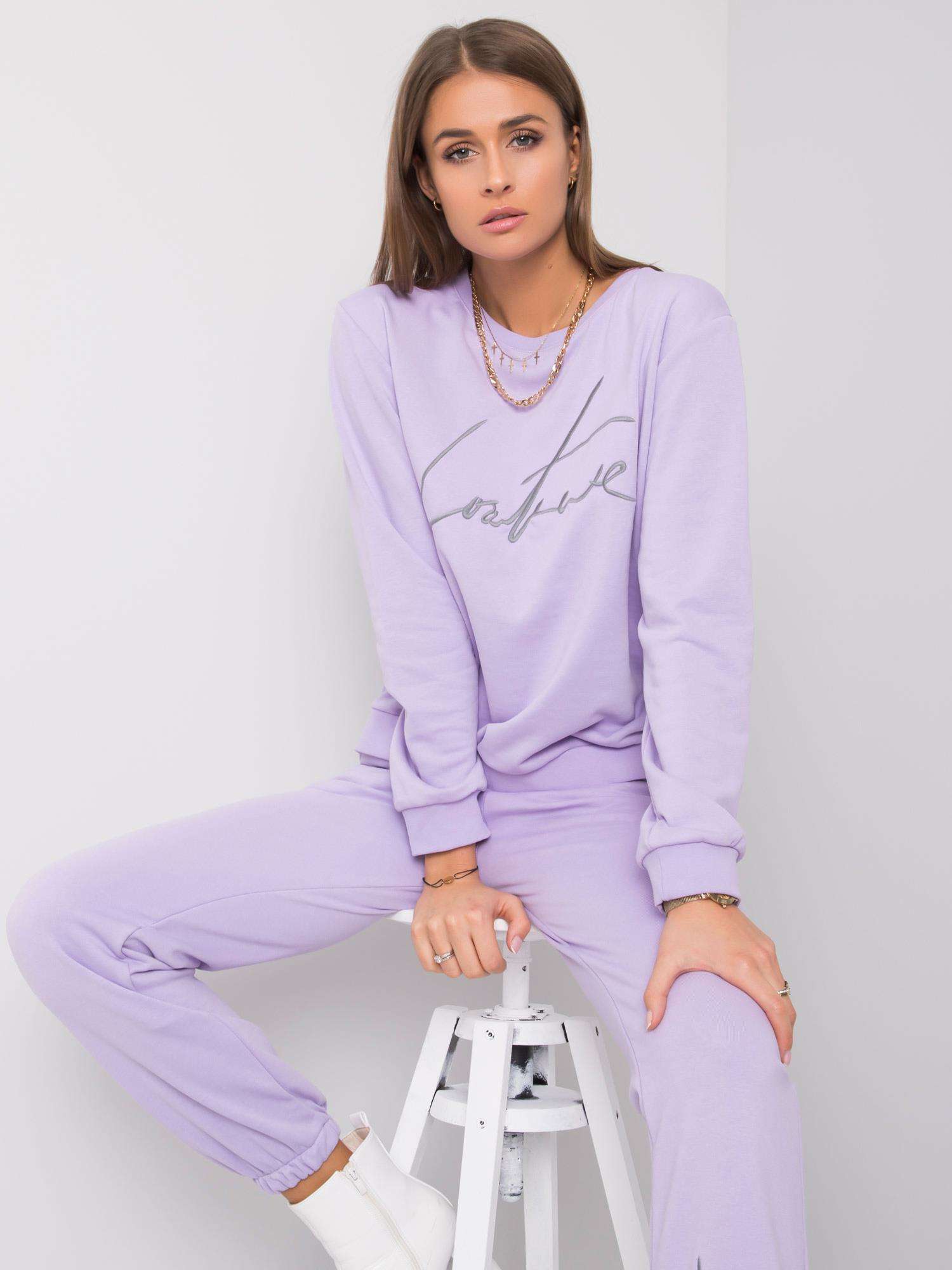 Women´s purple sweat suit
