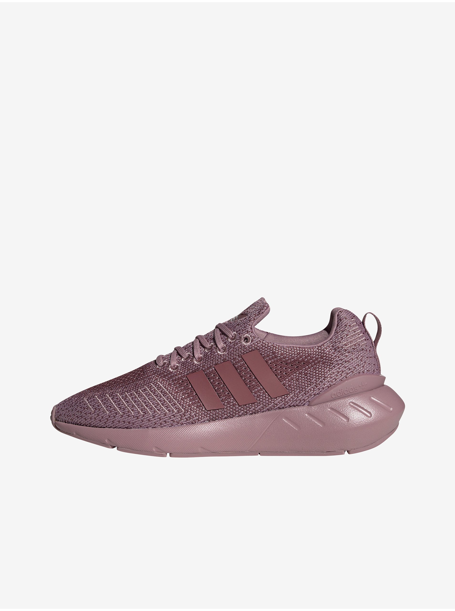 Tenisi dama, Adidas