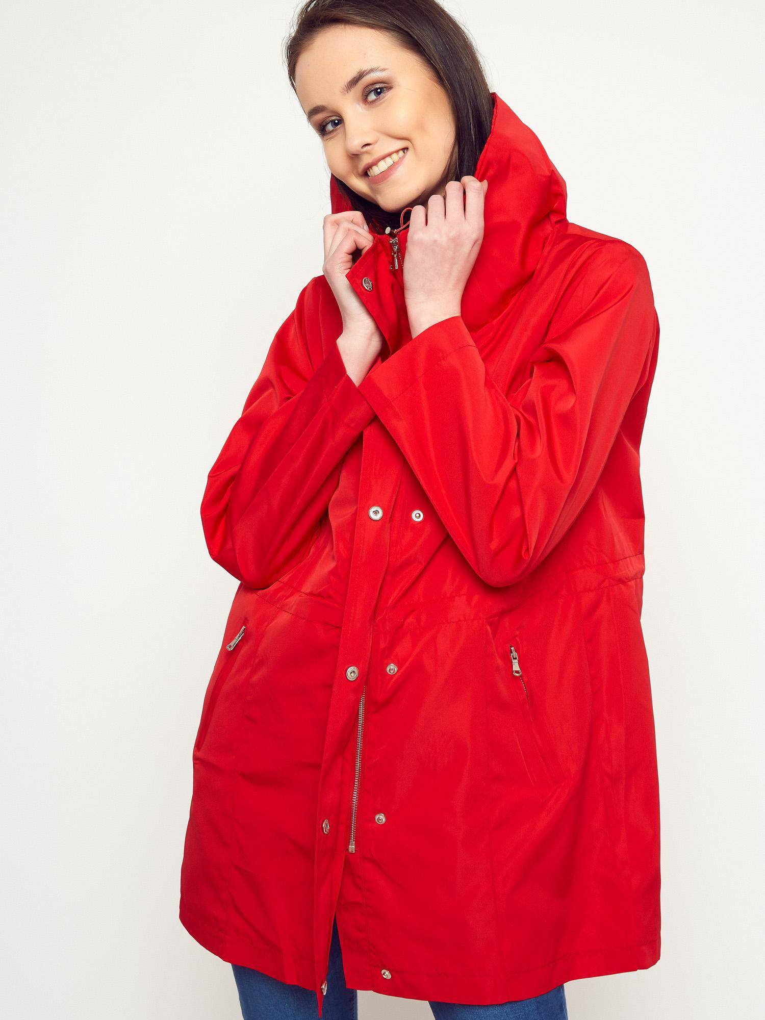 Jacket with hood and high stand-up collar red